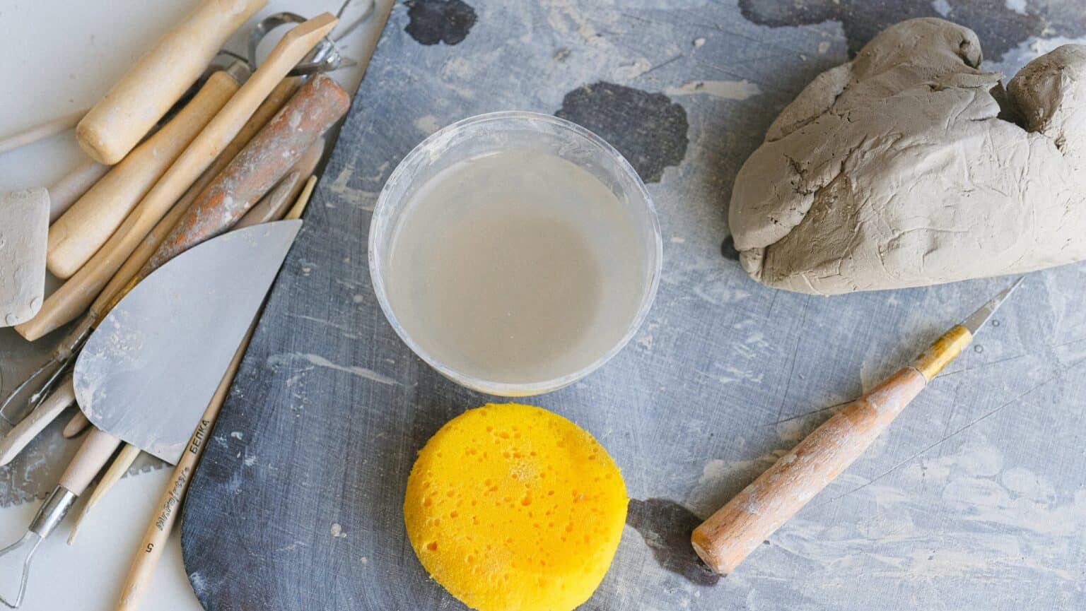 The Best Pottery Tool Kit for Beginners - Pottery Beginners